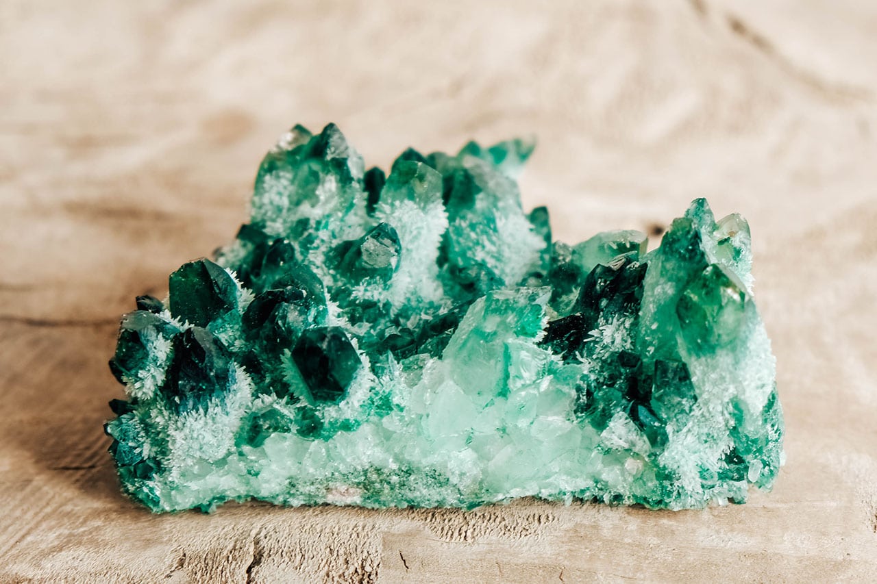 Emerald: Complete Guide to Properties & Meanings